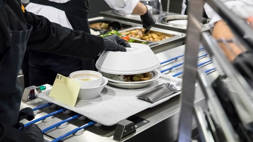 Efficient food distribution systems with our configurable belts from Rieber