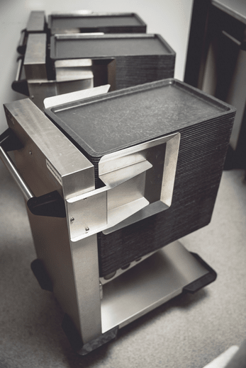 Platform dispenser open - trays 1/1 // Products